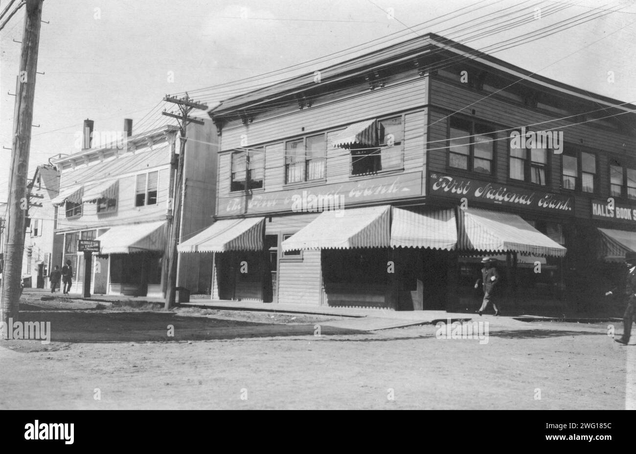 American corner shop Black and White Stock Photos & Images - Alamy