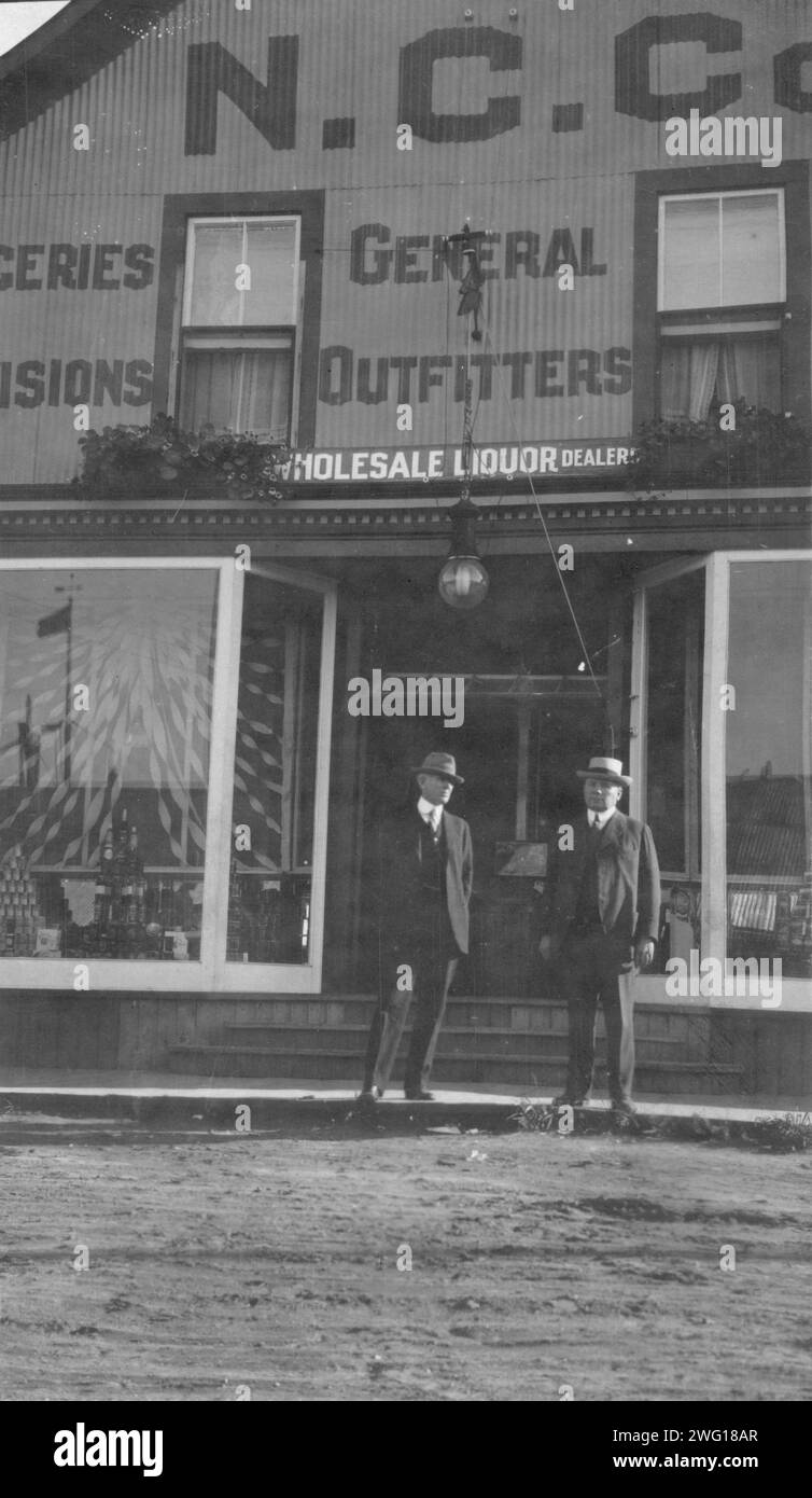 General store 1900s hi-res stock photography and images - Alamy