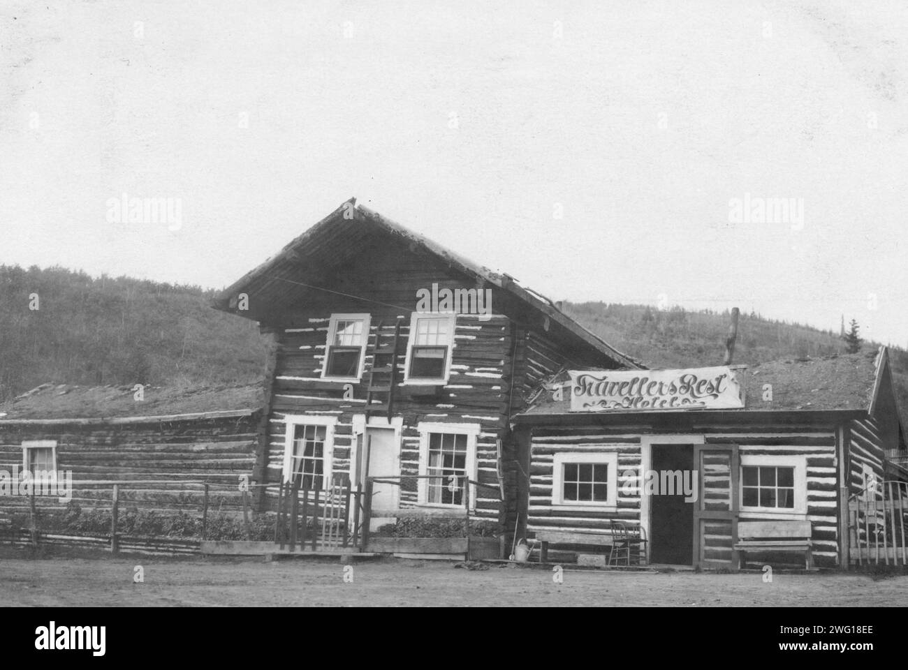 Traveller's Rest Hotel, between c1900 and 1916 Stock Photo - Alamy