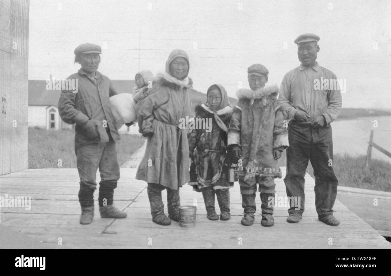 Eskimos nome hi-res stock photography and images - Alamy