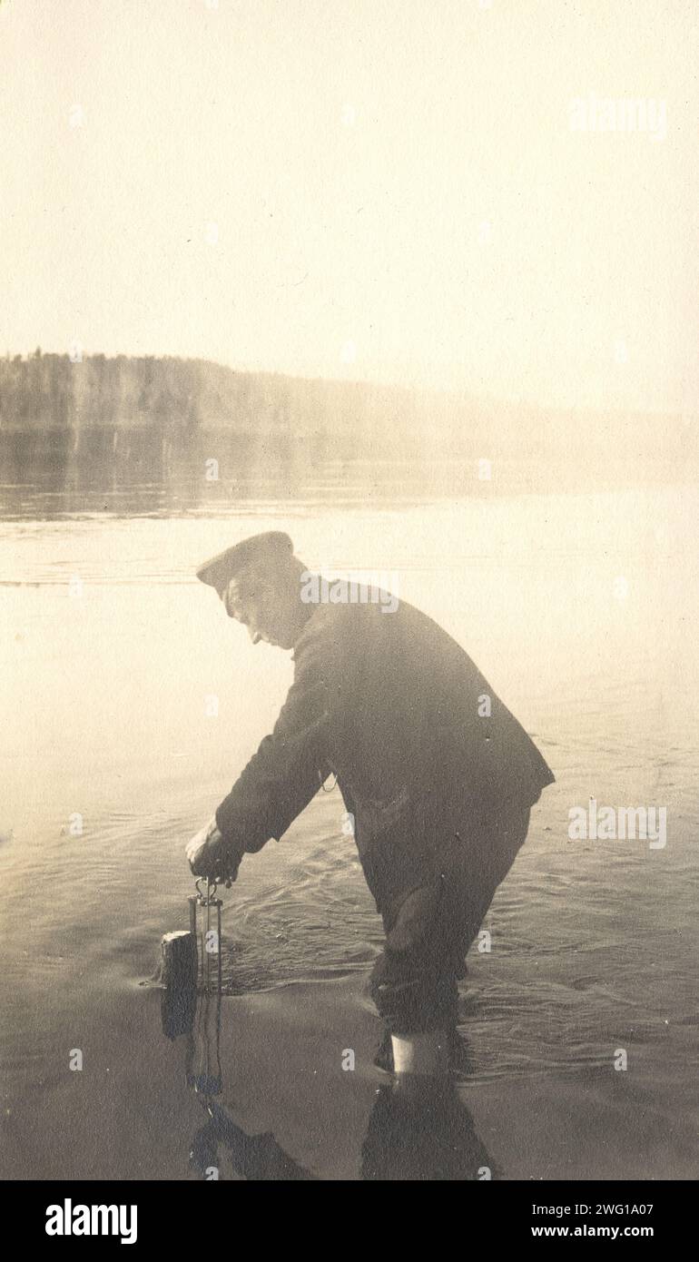 The moment of measuring the water level at the Inorogda hydrometric ...
