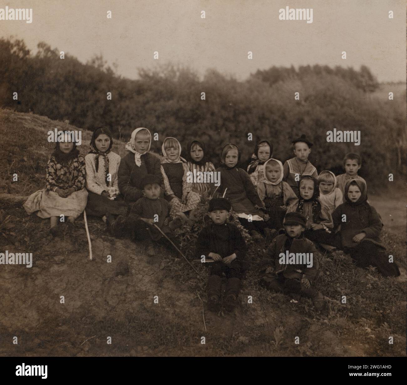 Group of children, in Iasnaia Poliana, 1908. In album: Various views ...