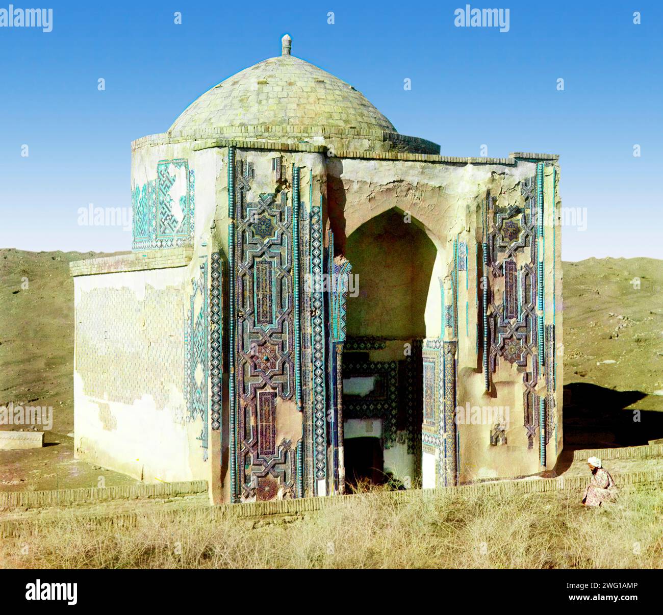 Tomb on the mountain in Shakh-i Zindeh, Samarkand, between 1905 and ...
