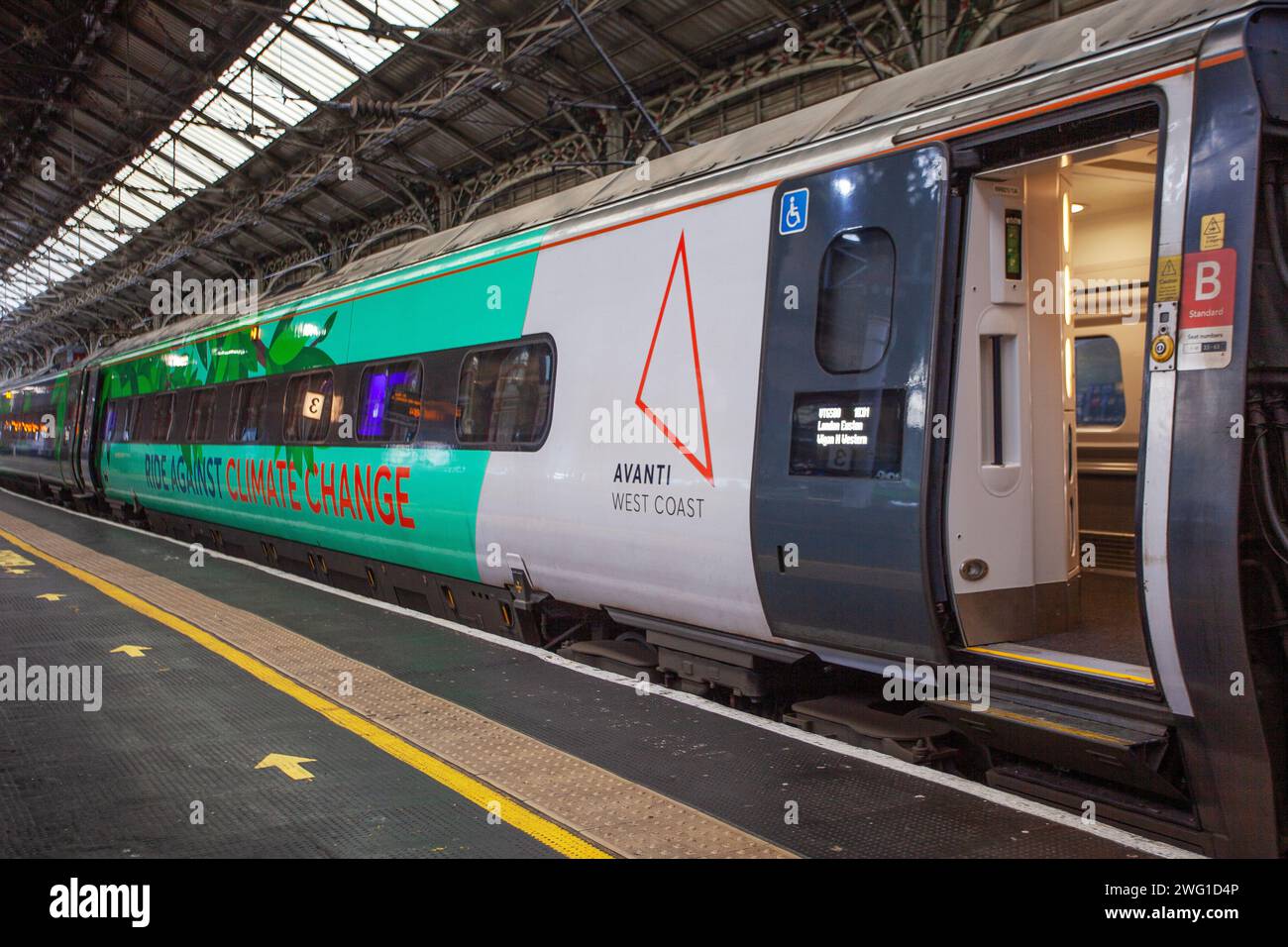Vinyl roof hi-res stock photography and images - Alamy