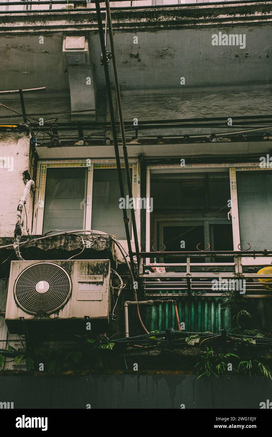 Architecture balcony chinese hi-res stock photography and images - Alamy