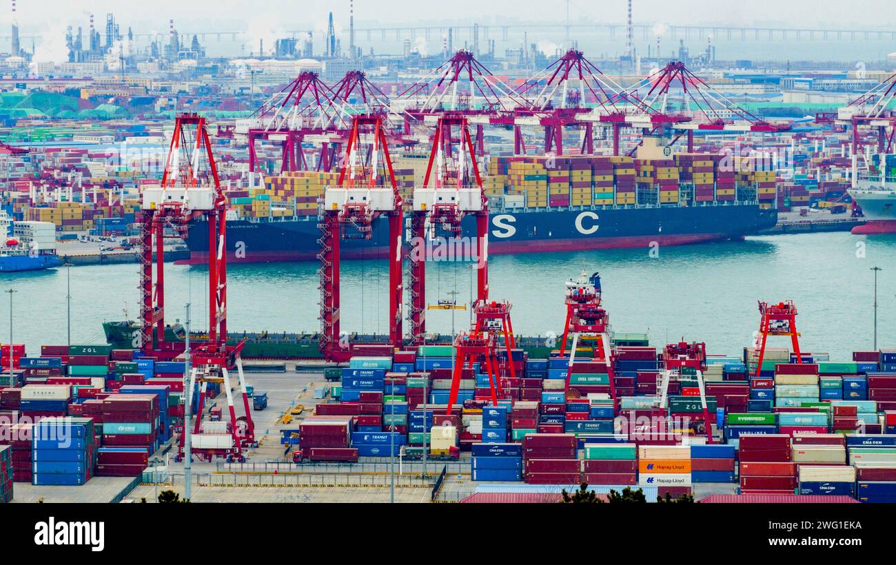 QINGDAO, CHINA - FEBRUARY 2, 2024 - The container loading and unloading ...