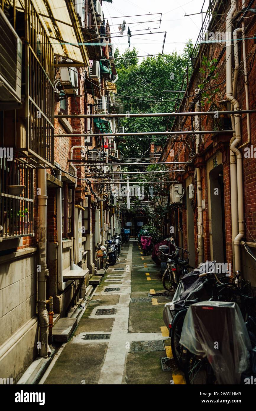 Downtown street in shanghai hi-res stock photography and images - Alamy