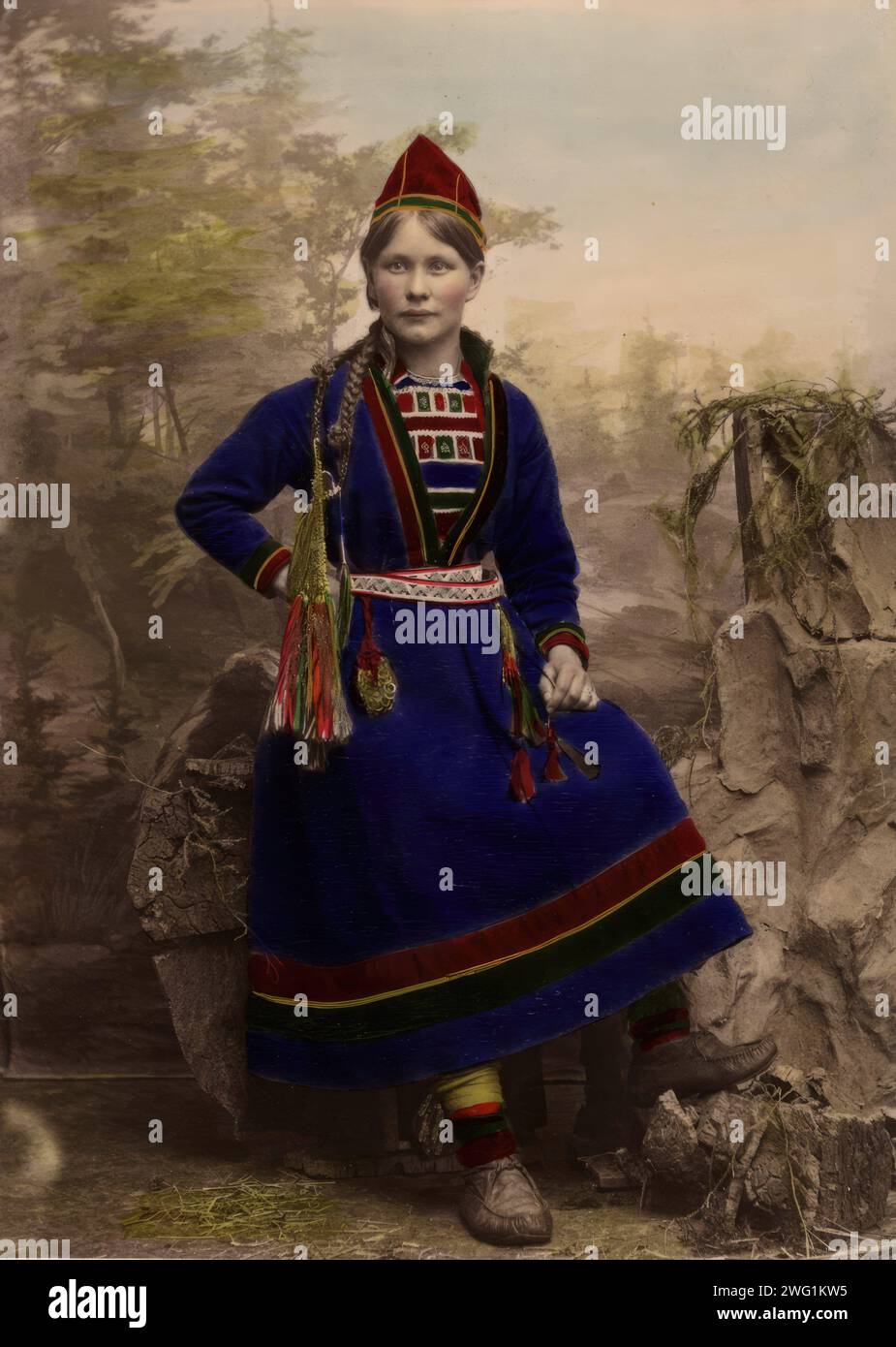 Woman wearing Sami costume - Inga Åren, Frostviken, Lapland, 1870-1898 ...