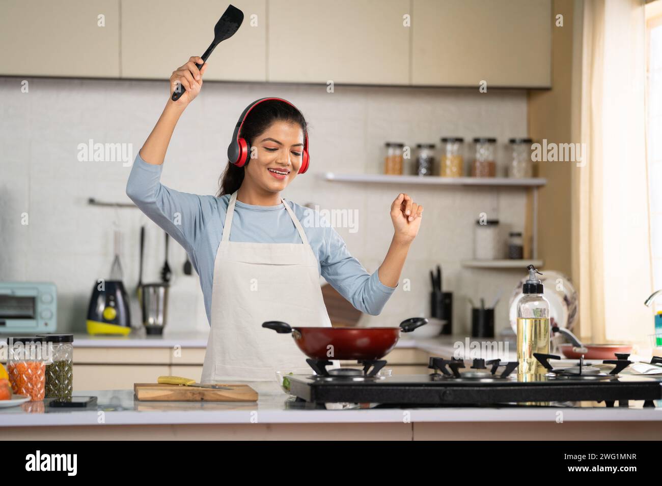 Asian woman cooking concept hi-res stock photography and images - Alamy
