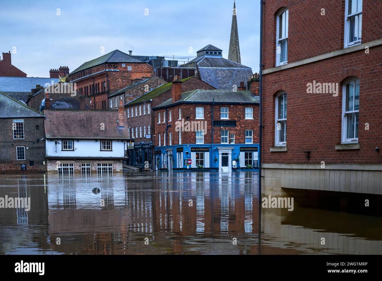 River Ouse burst its banks after heavy rain (riverside submerged under ...