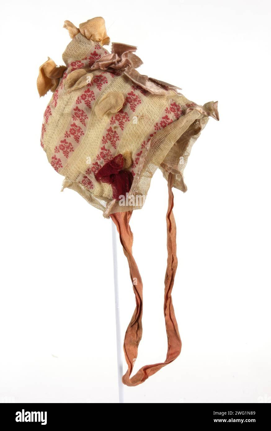 Red flowered tie hi-res stock photography and images - Alamy