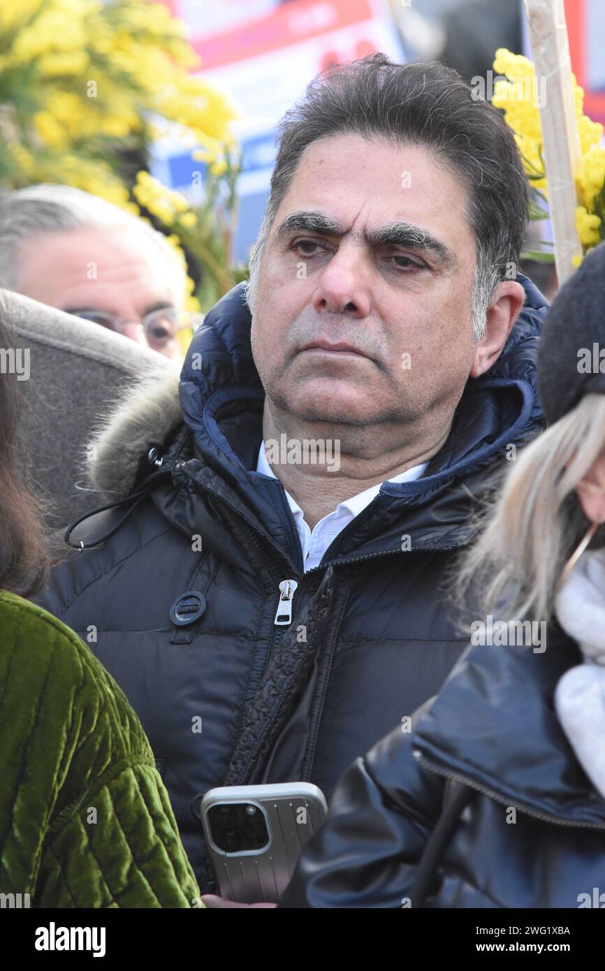 Anne Sinclair et plusieurs personnalités politique sont venus au ...