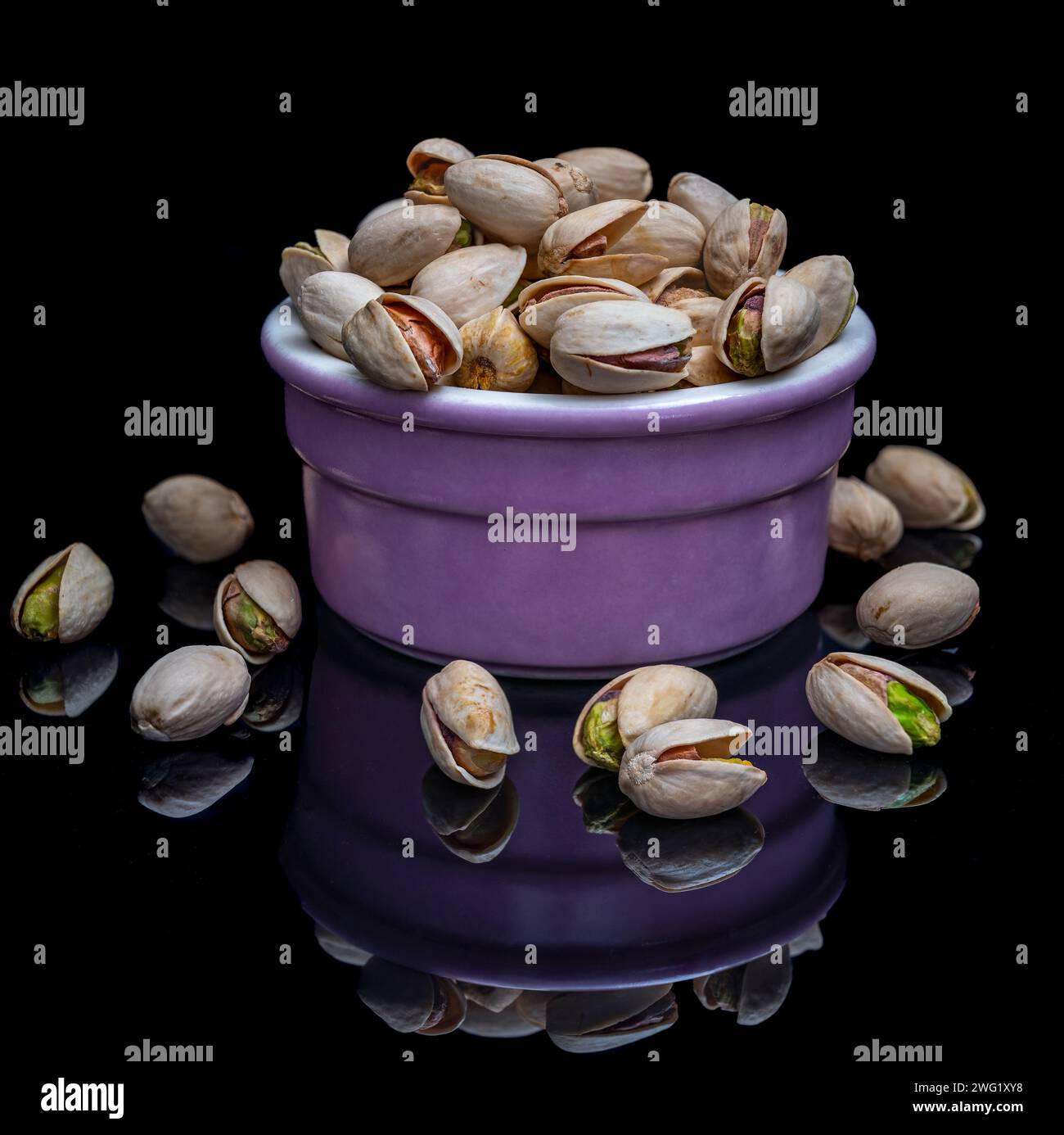 Persian nuts hi-res stock photography and images - Alamy