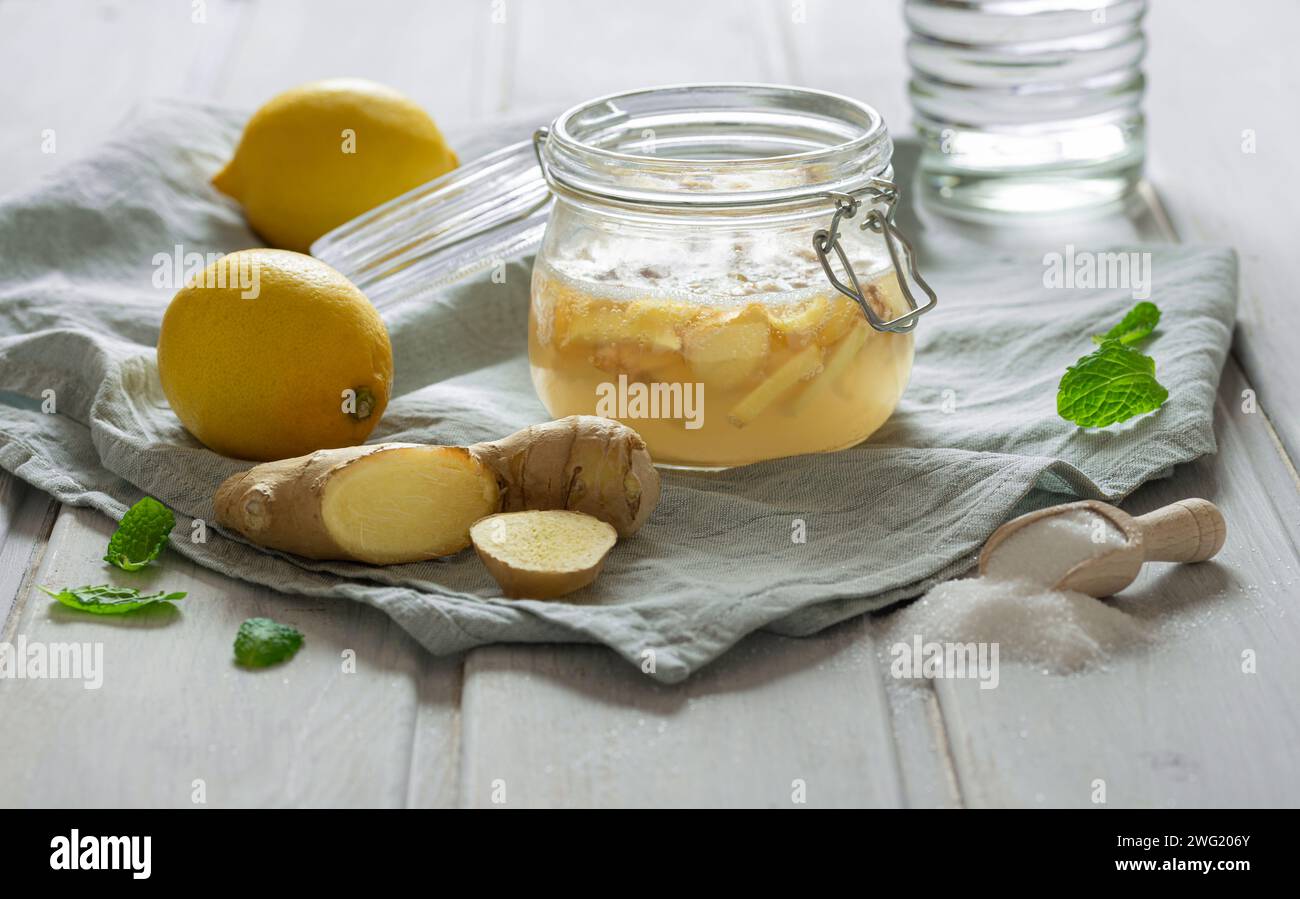 Ginger ale bubbles hi-res stock photography and images - Alamy