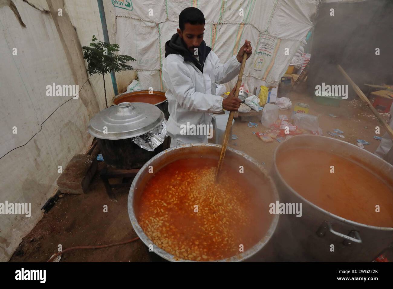 Palestinians including children face extreme hunger as the food ...