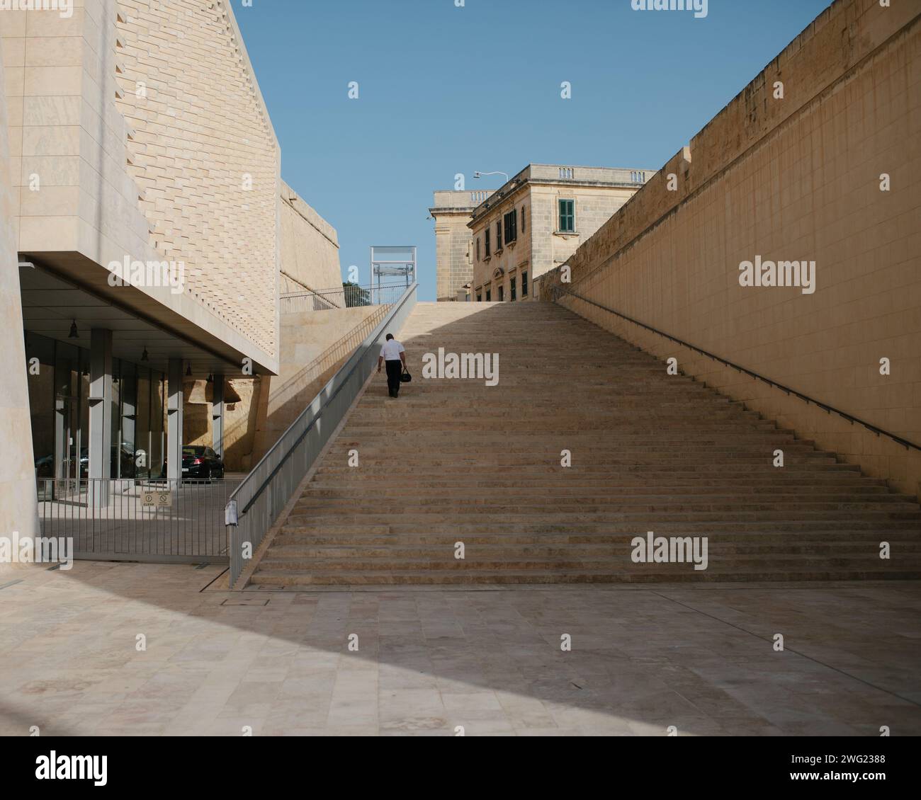 Large public staircase hi-res stock photography and images - Alamy