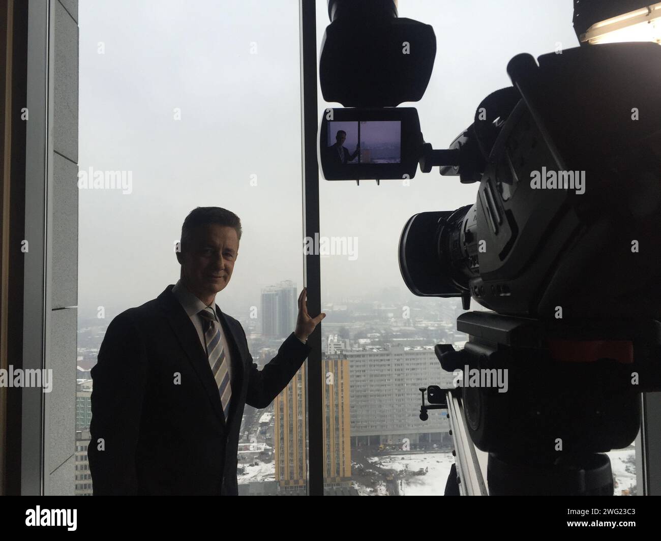 Actor on a film set Stock Photo - Alamy