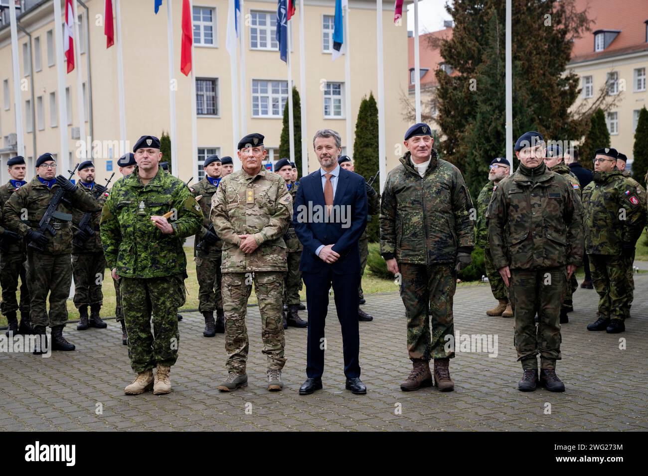 King Frederik X, Lieutenant General Jürgen-Joachim von Sandrart (center ...