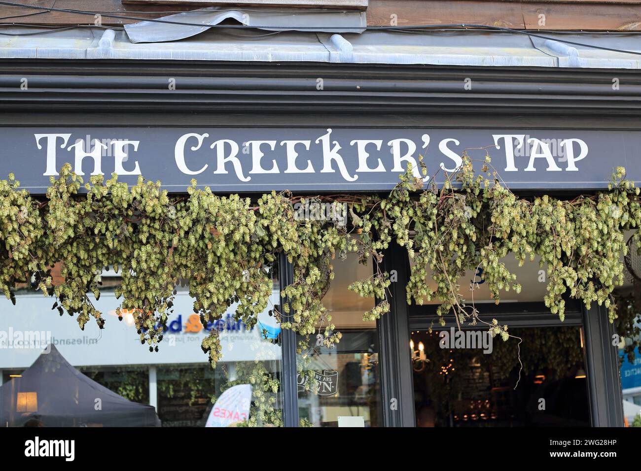 The creekers tap hi-res stock photography and images - Alamy