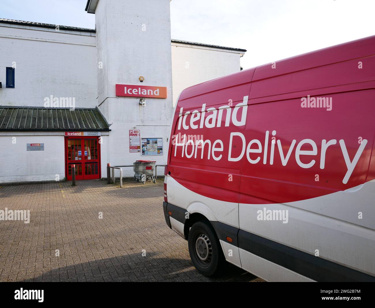 Iceland home delivery van parked at Iceland supermarket store Stock ...