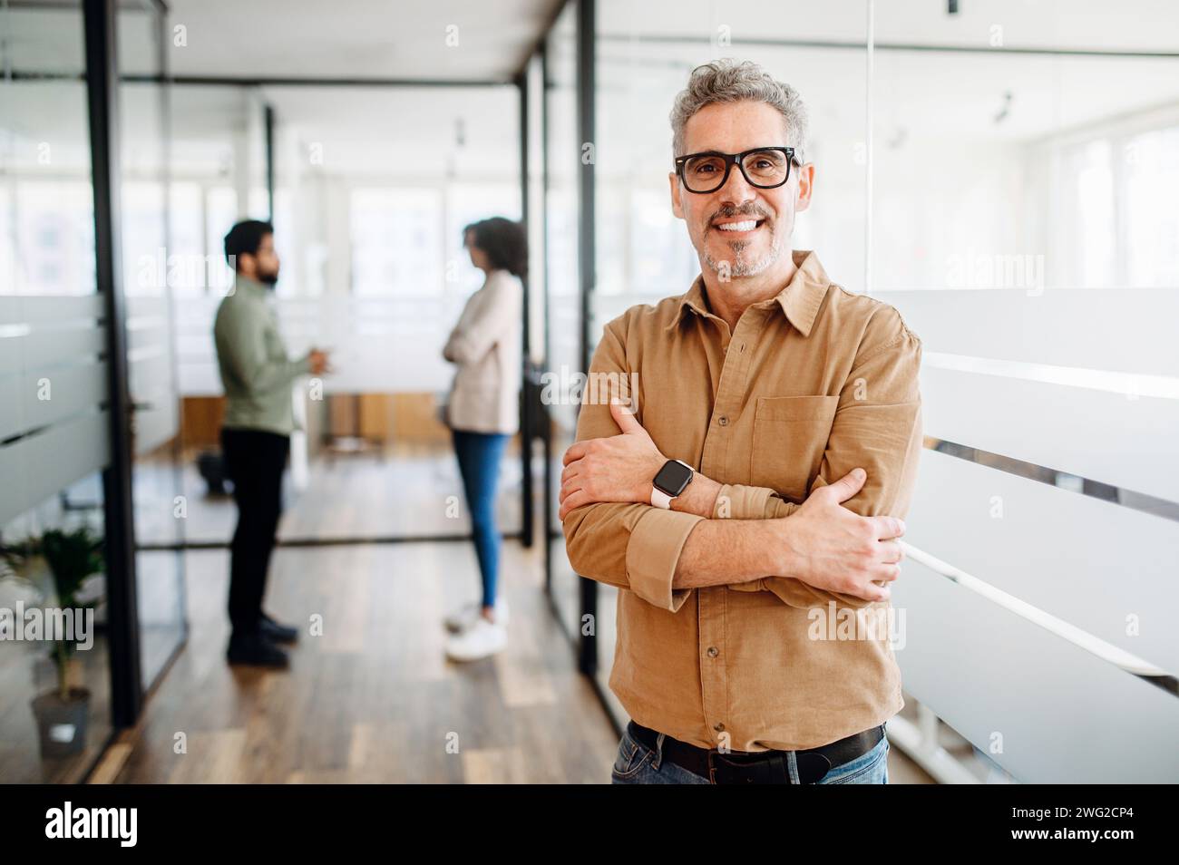 Genial smile hi-res stock photography and images - Alamy