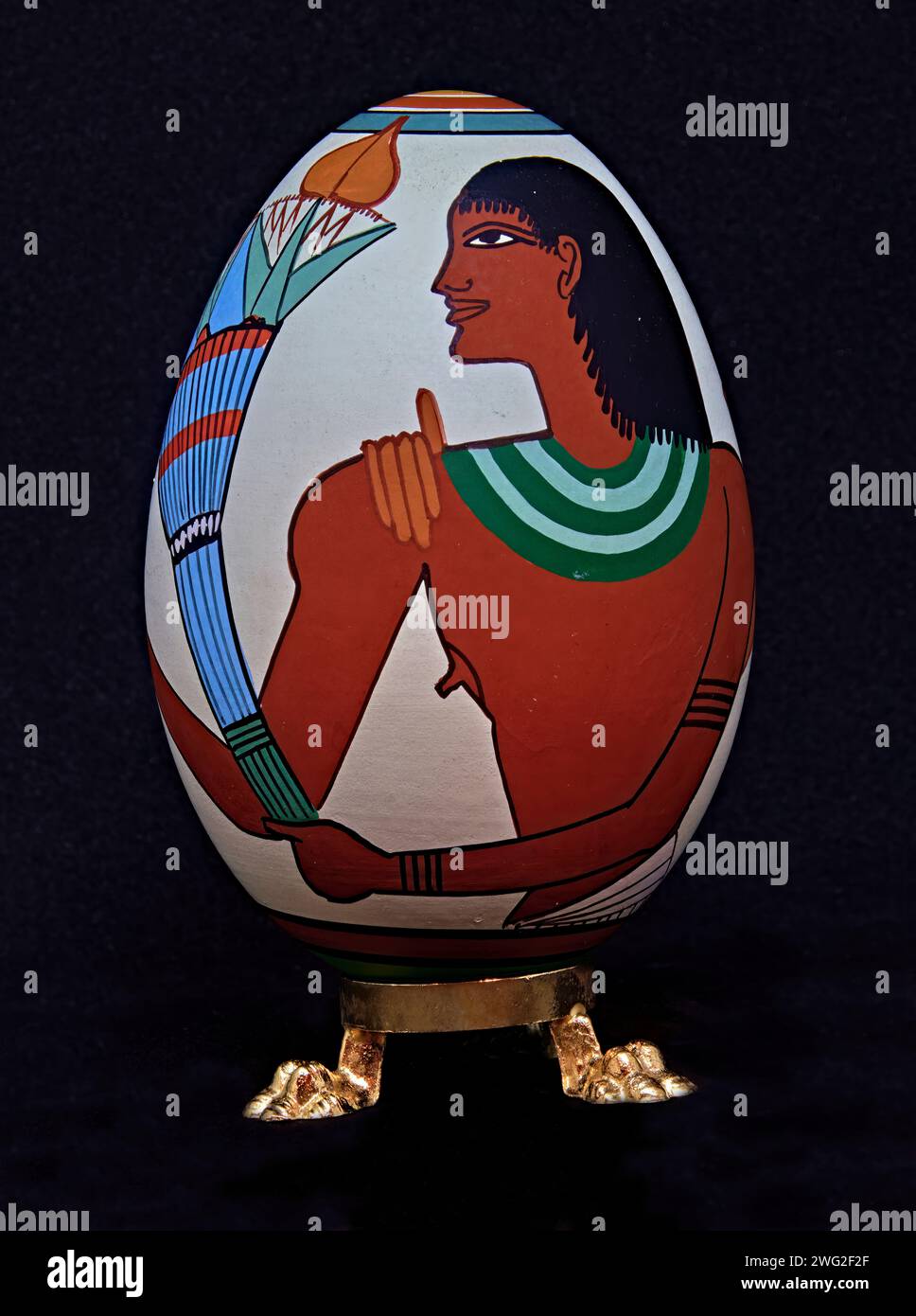 Beautiful woman dyeing easter hi-res stock photography and images - Alamy