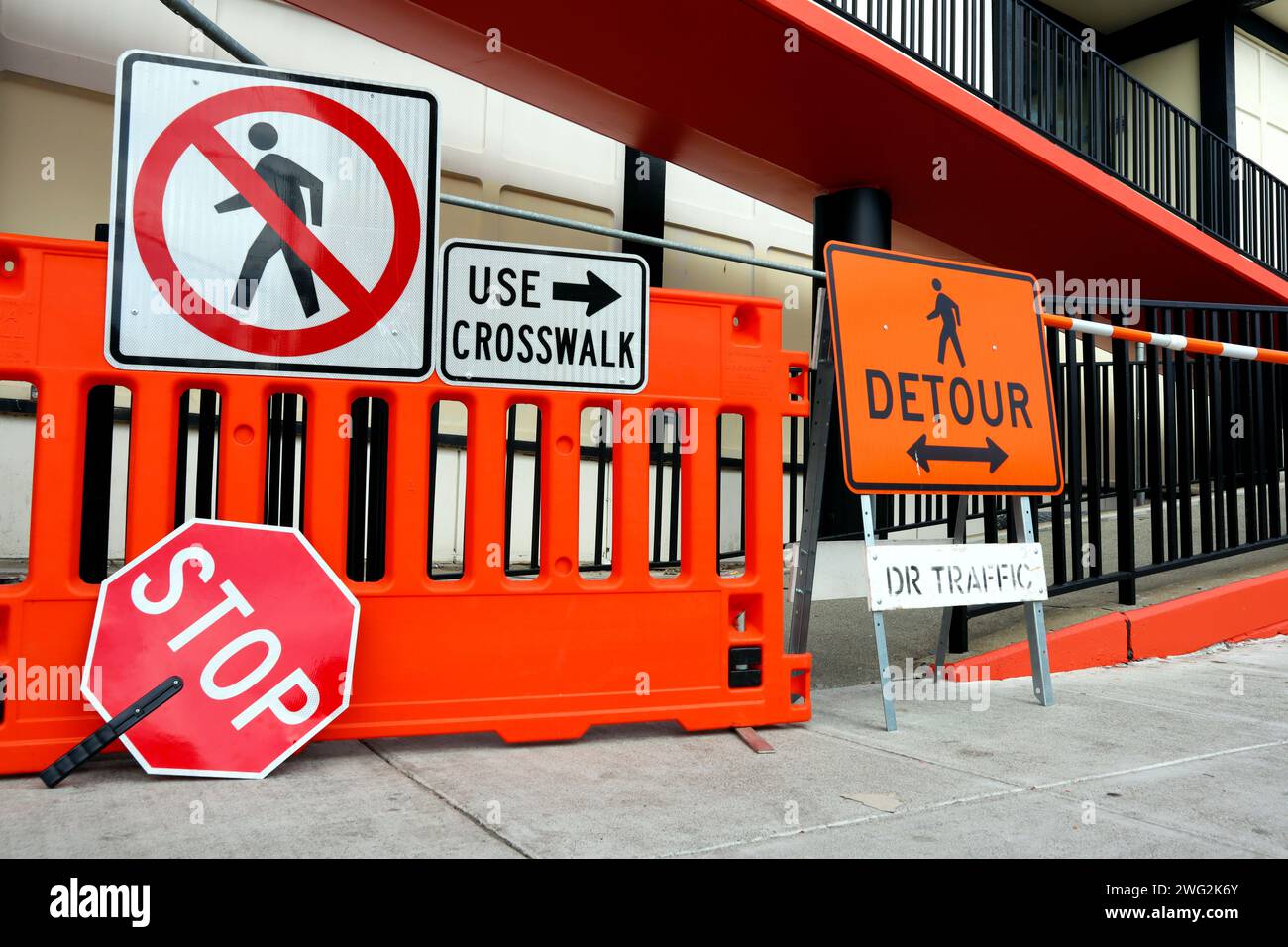 Sidewalk Closed signs for works. Stop and Detour signs Stock Photo - Alamy