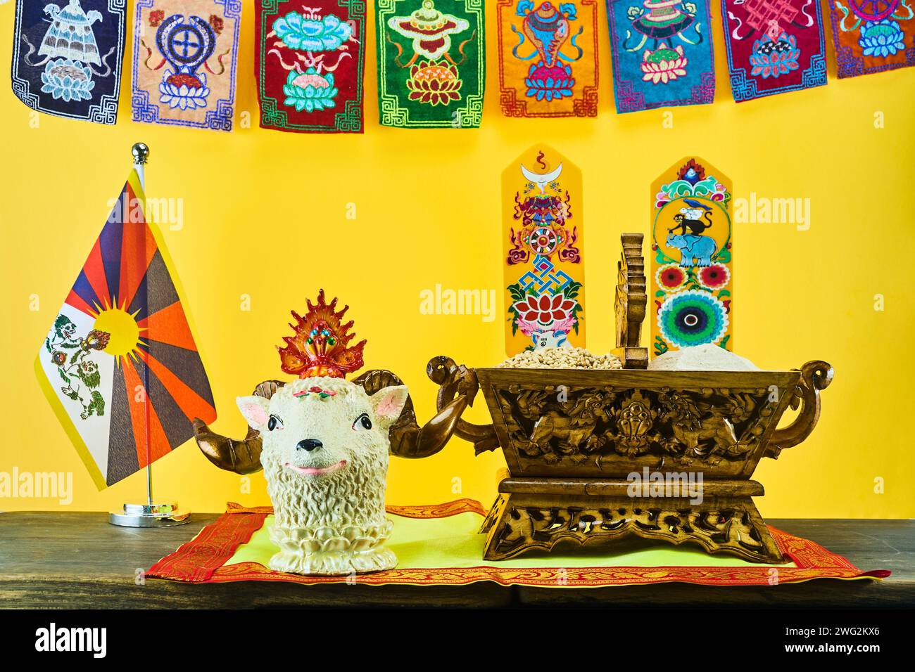 Chemar box hi-res stock photography and images - Alamy