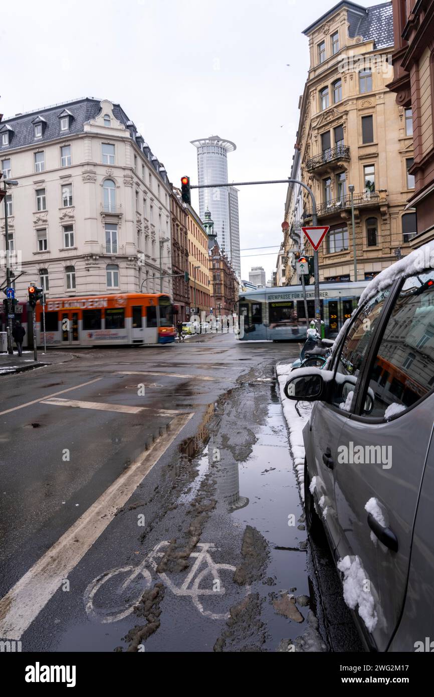 Eis logo hi-res stock photography and images - Alamy