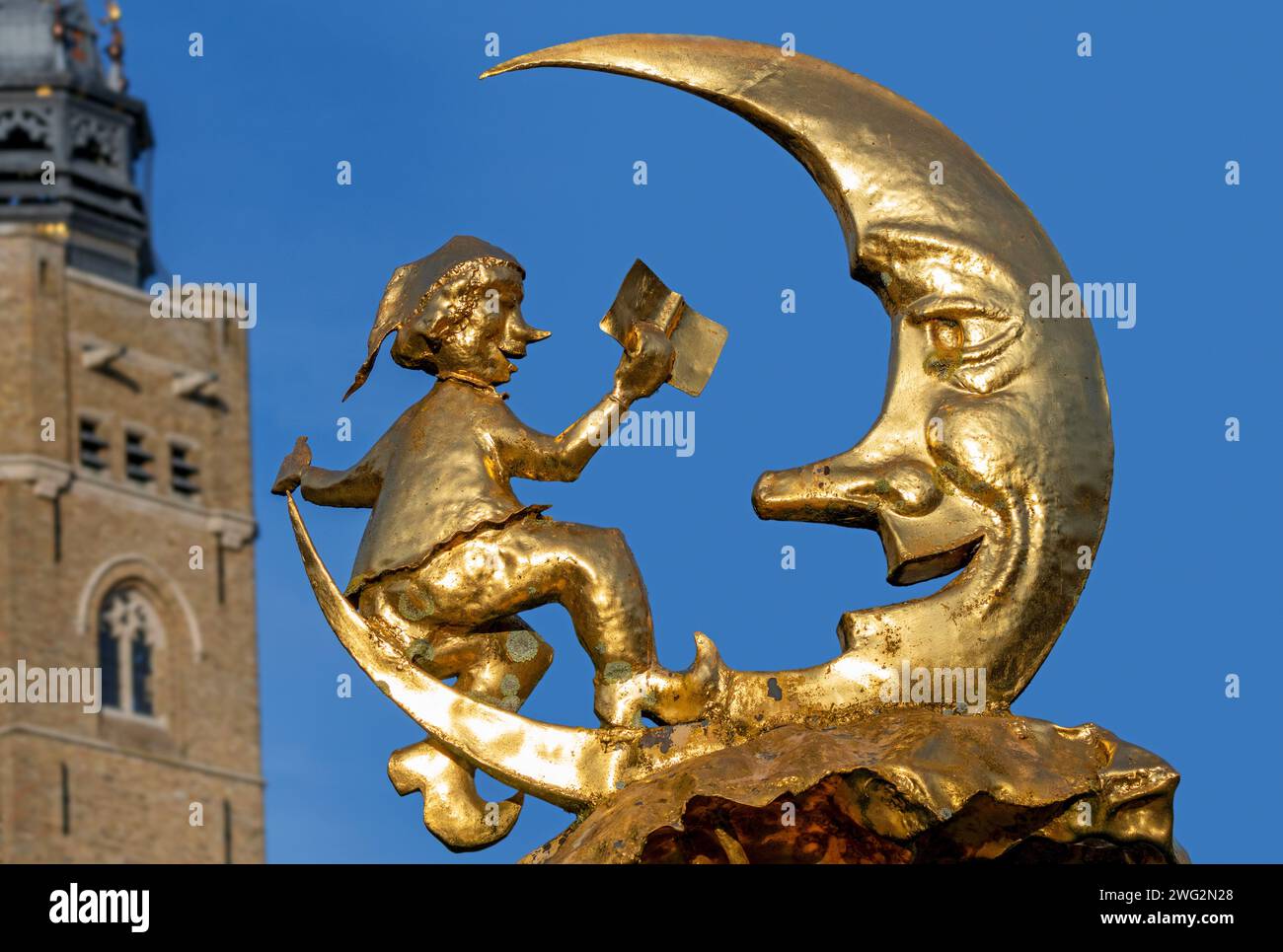 Statue 't Manneke uit de Mane / Little Man from the Moon on the market ...