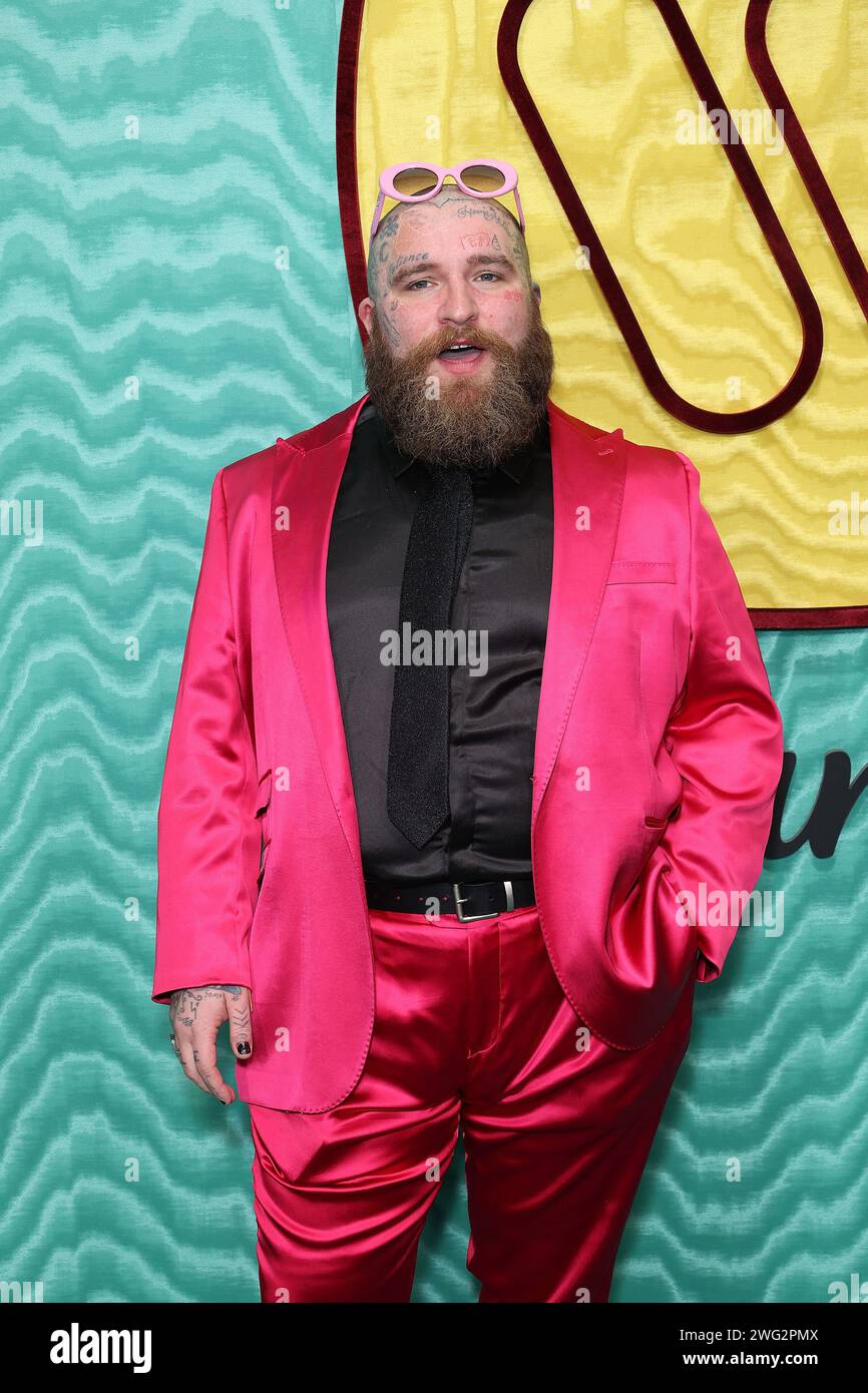 Los Angeles, USA. 01st Feb, 2024. Teddy Swims attends the 2024 Warner ...