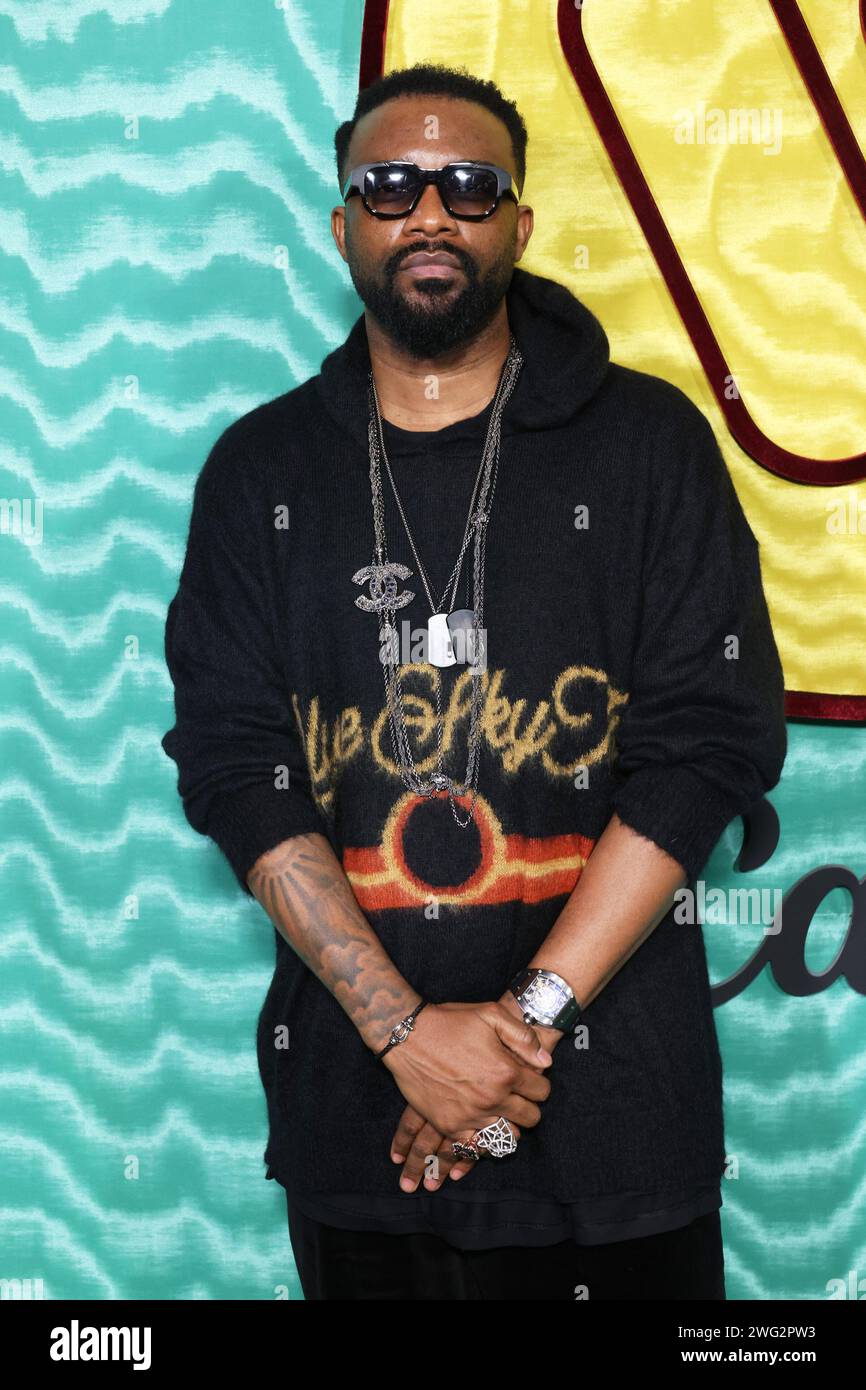 Los Angeles, USA. 01st Feb, 2024. Fally Ipupa attends the 2024 Warner ...