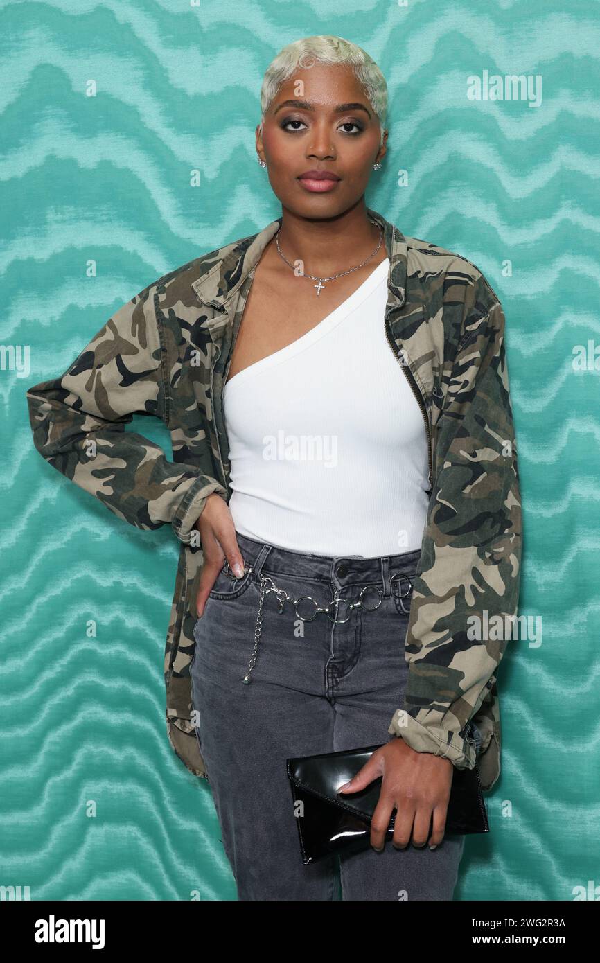 Los Angeles, USA. 01st Feb, 2024. Ona attends the 2024 Warner Music ...