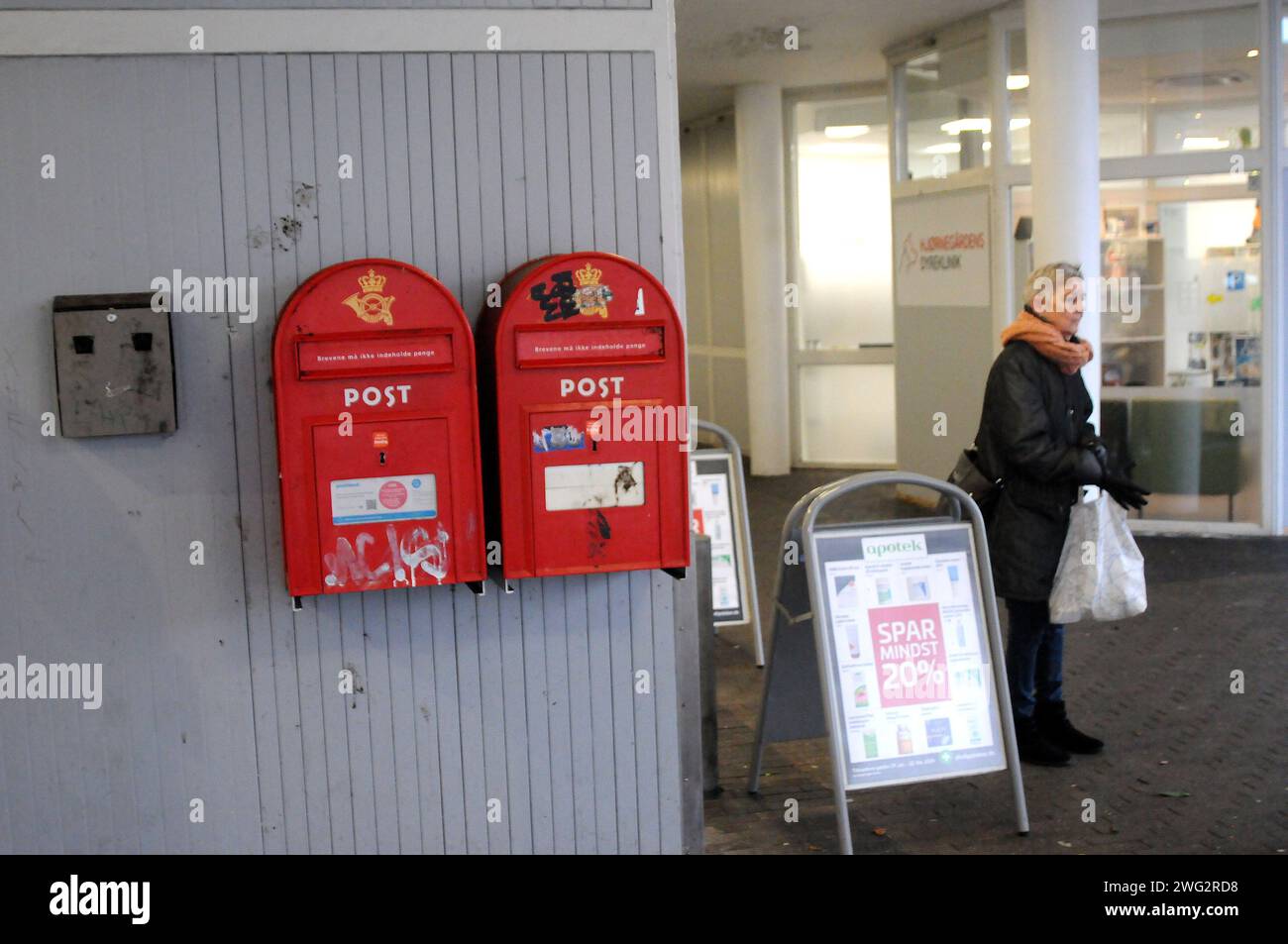 Eldleery female hi-res stock photography and images - Alamy