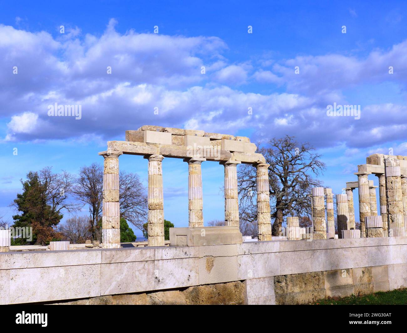 Ancient Macedonia Palace in AIges, Greece Stock Photo - Alamy