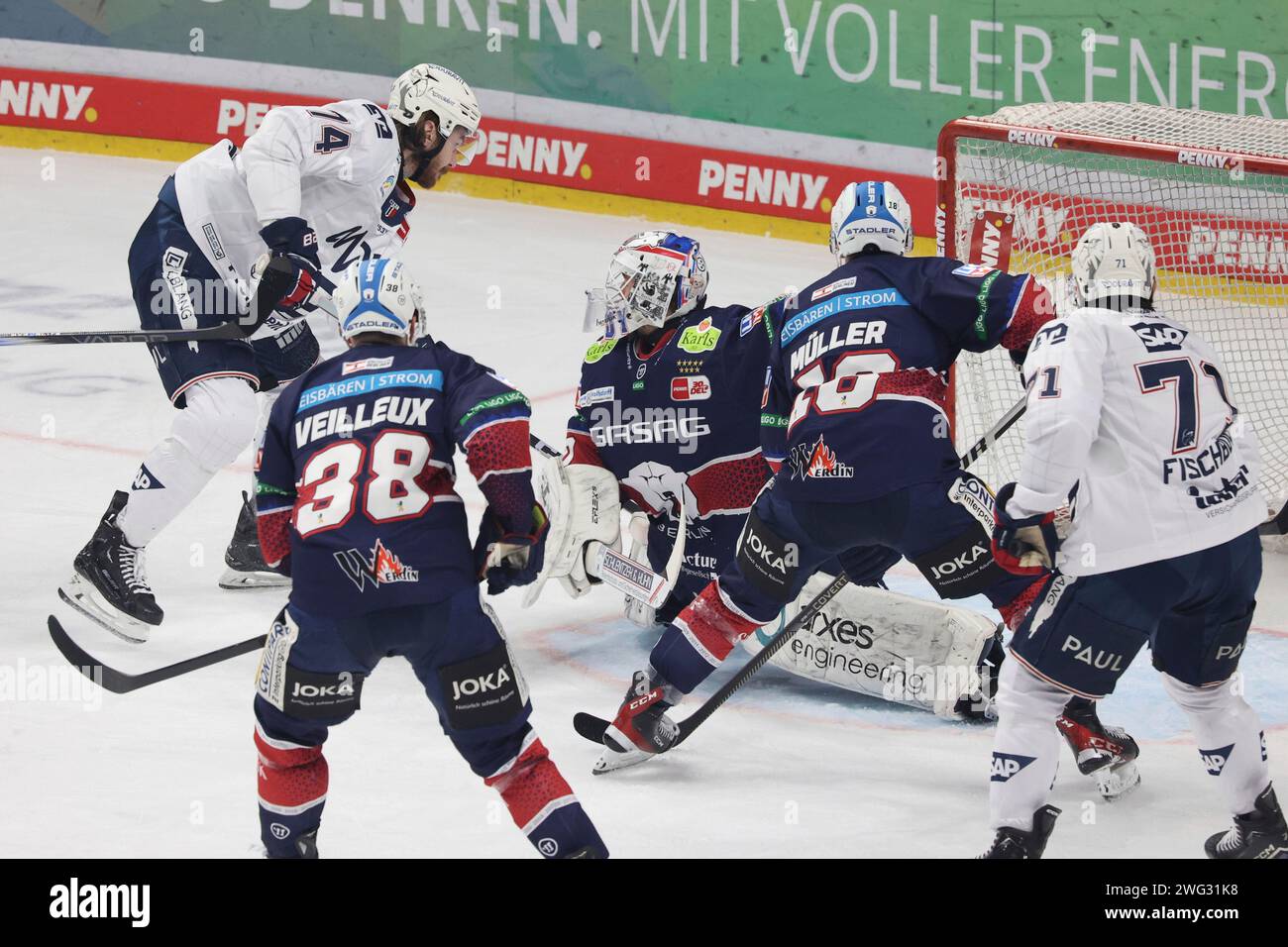 Berlin, Deutschland. 02nd Feb, 2024. 02.02.2024, Mercedes-Benz-Arena ...