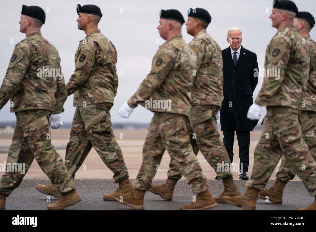 Dover, USA. 02nd Feb, 2024. President Joe Biden watches as a U.S. Army carry team prepares to ...