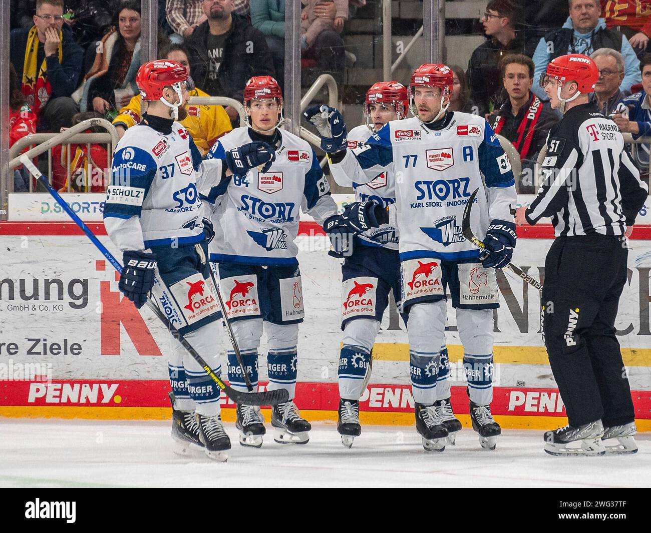 Thomas Larkin (Schwenninger Wild Wings, #37), Boaz Bassen (Schwenninger ...