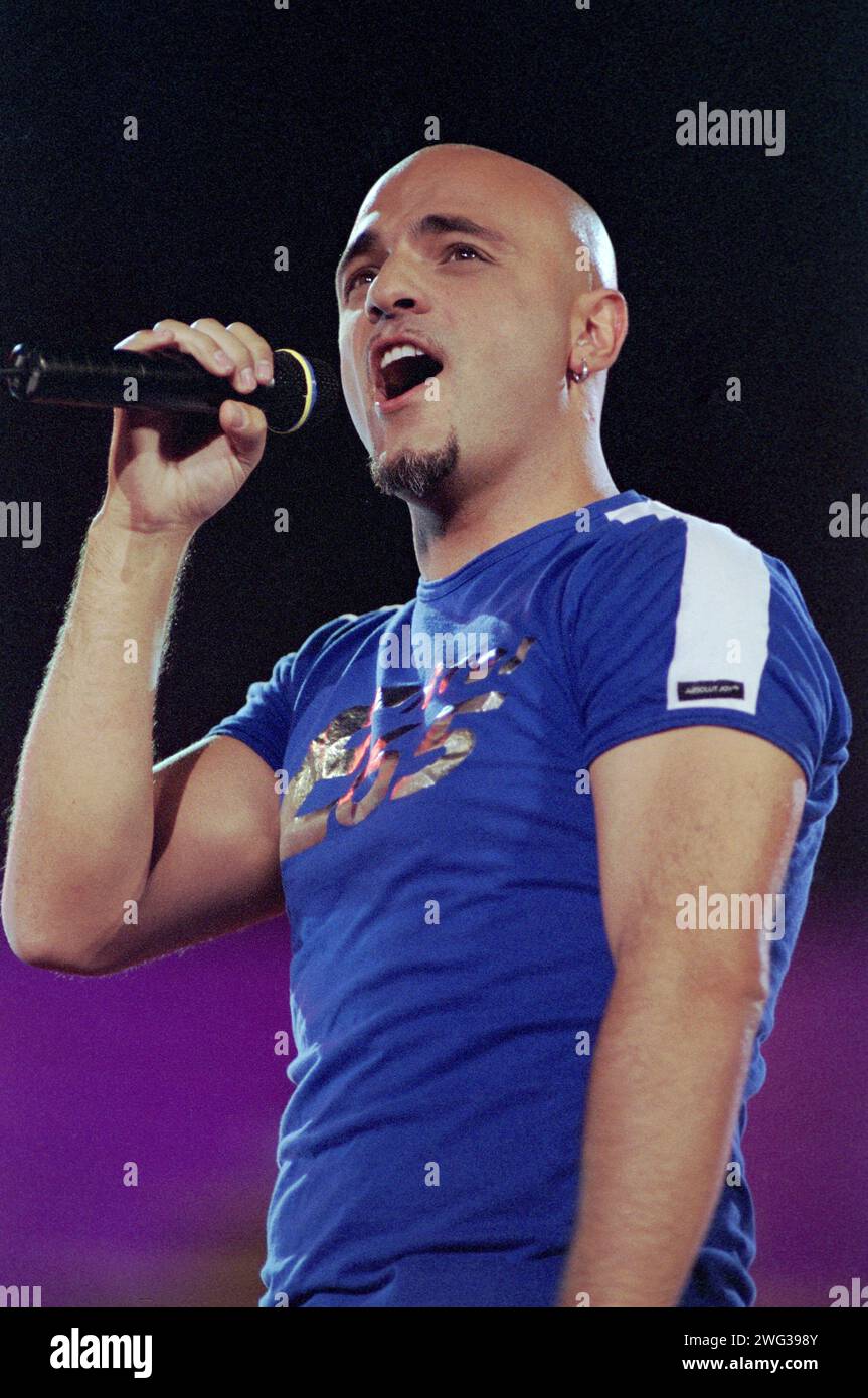 Eiffel 65 photographs 2001 hi-res stock photography and images - Alamy
