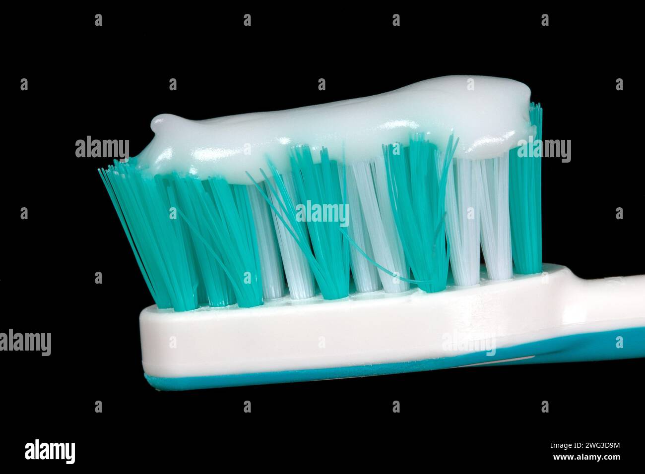 For a radiant smile, toothbrush and toothpaste declare war on bad teeth ...