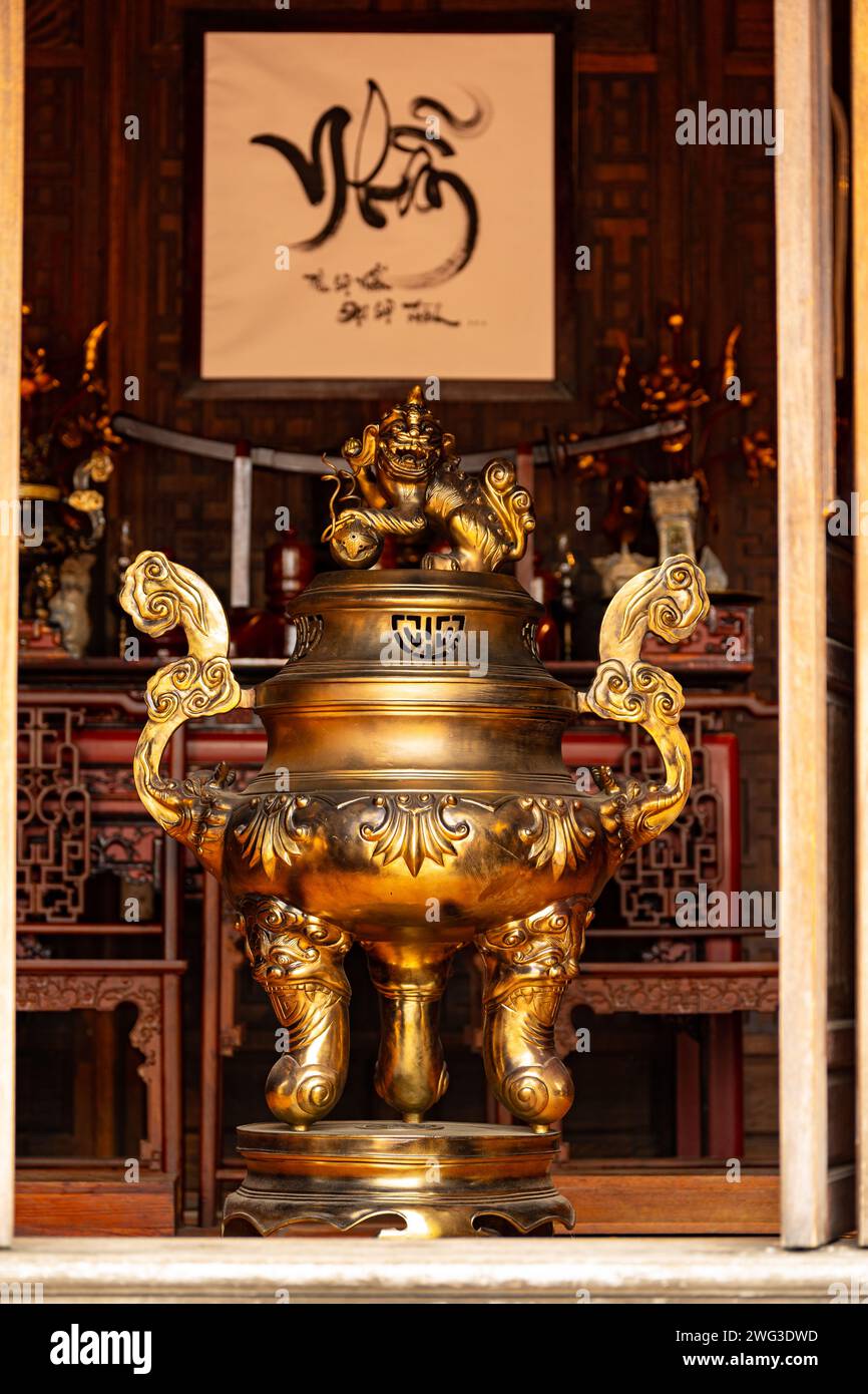 Ancient Vietnamese weapon in Grand World Phu Quoc Stock Photo - Alamy