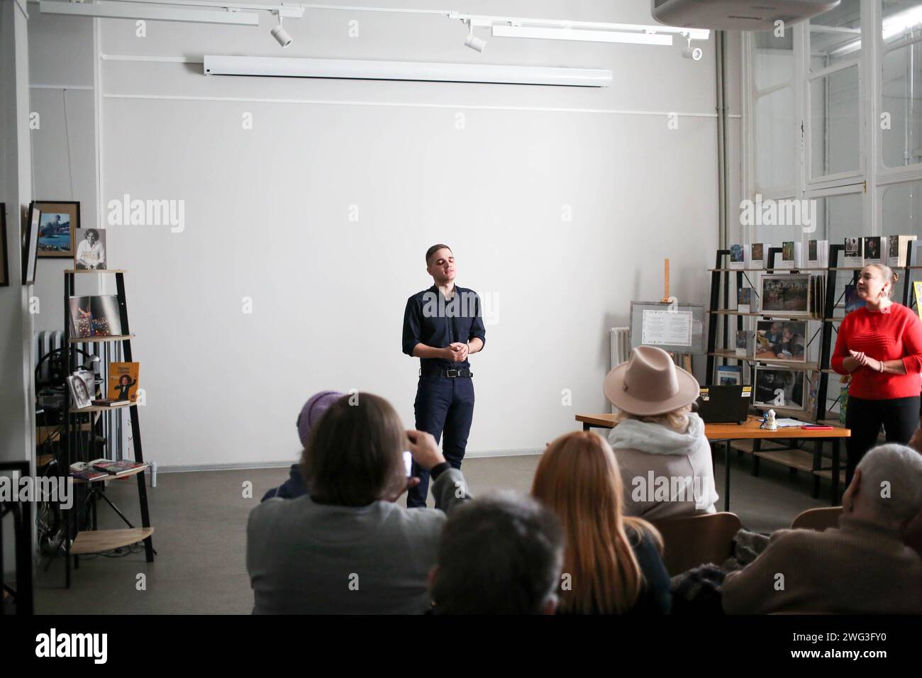 Hero singer actor hi-res stock photography and images - Alamy