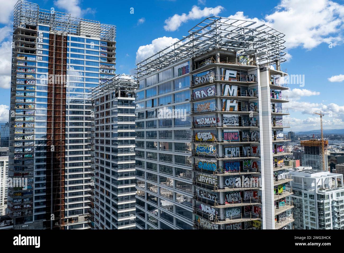 Los Angeles, California, USA. 2nd Feb, 2024. An unfinished high-rise construction of the ...