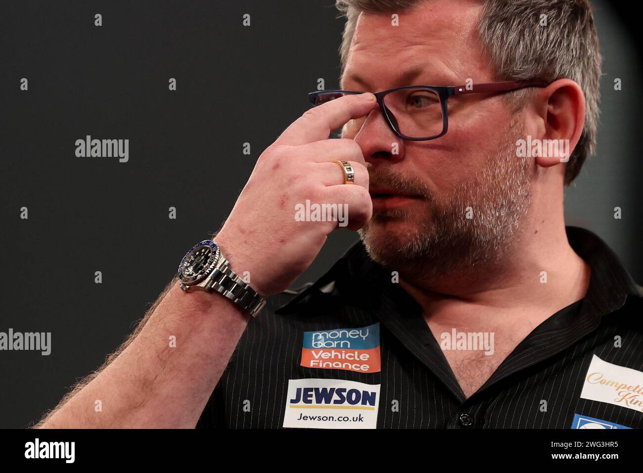 Marshall Arena, Milton Keynes, UK. 2nd Feb, 2024. 2024 PDC Cazoo Darts ...