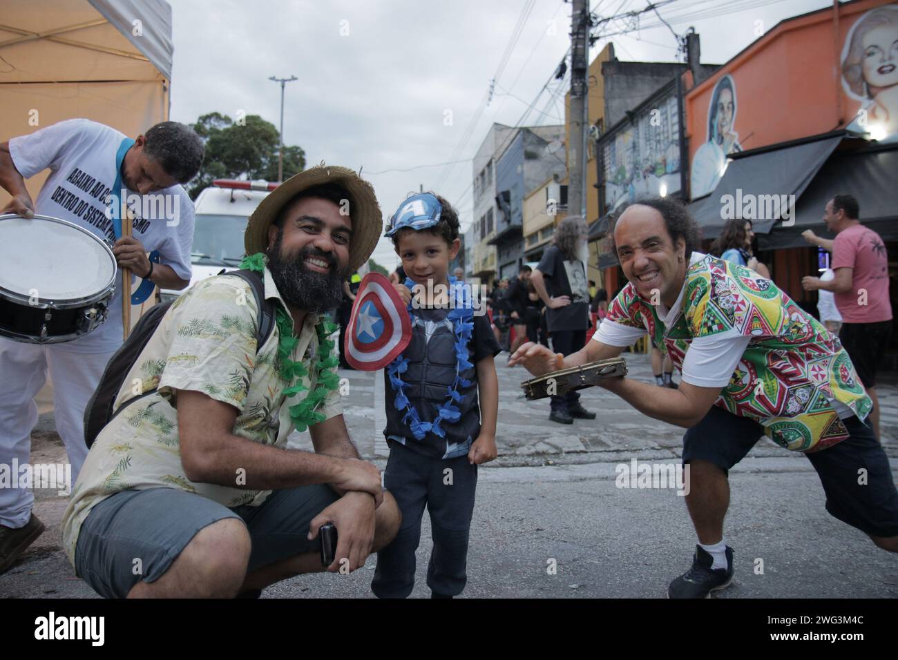 Festa de rua hi-res stock photography and images - Alamy