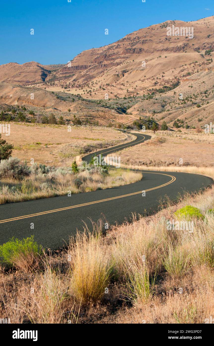 Road through sage grassland, John Day Fossil Beds National Monument ...