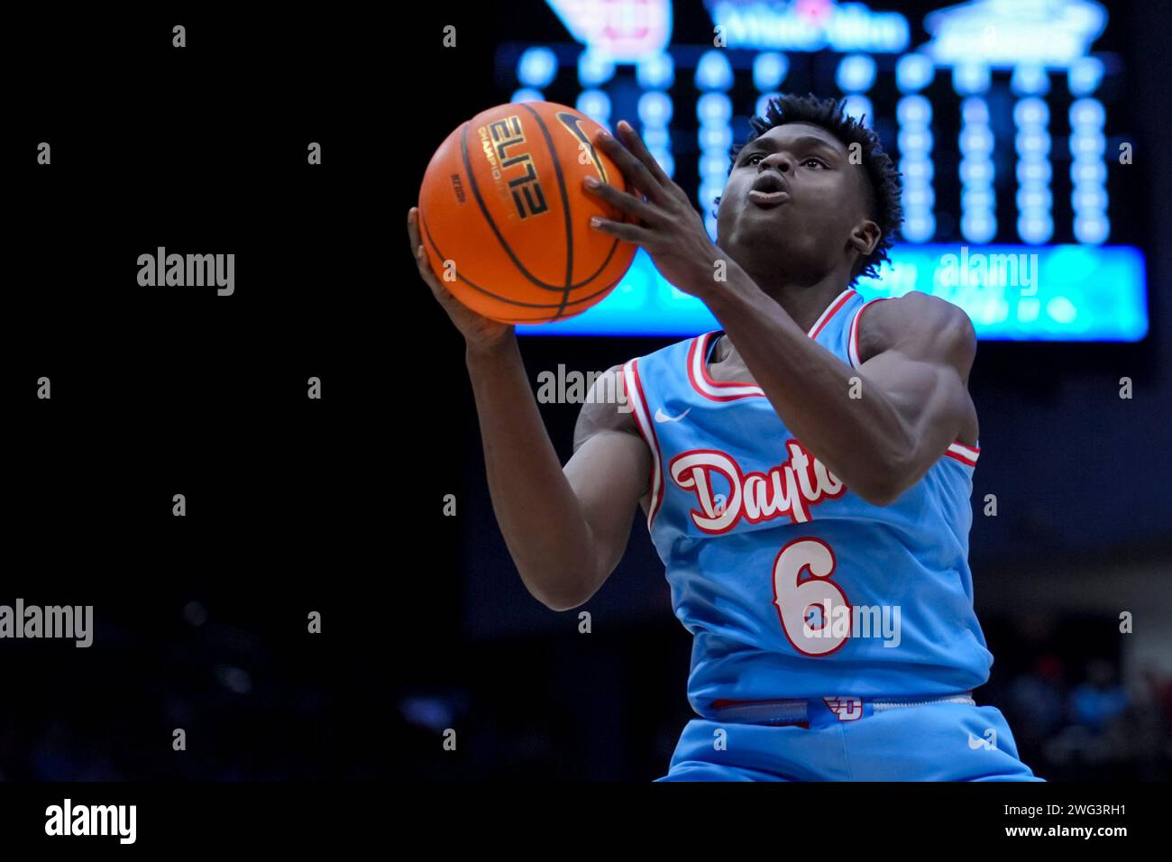 Dayton guard Enoch Cheeks drives to the basket during the first half of ...