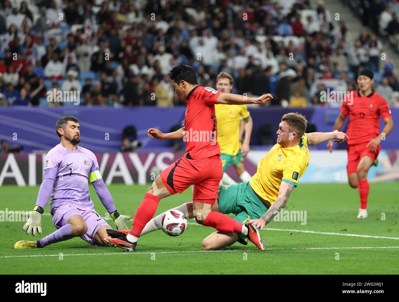 Doha, Qatar. 2nd Feb, 2024. Hwang Hee Chan (front) of South Korea ...