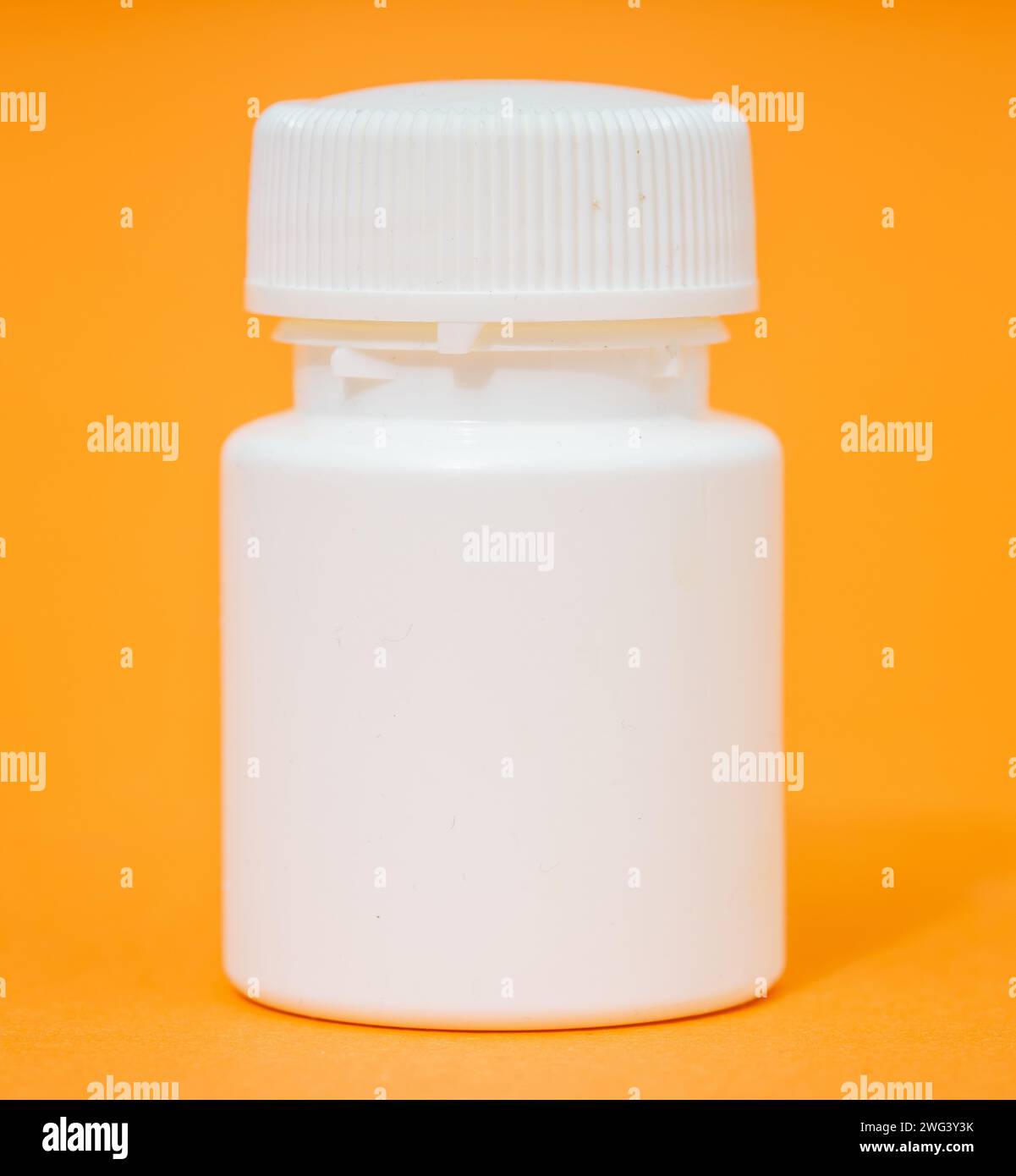 Orange drug container hi-res stock photography and images - Alamy