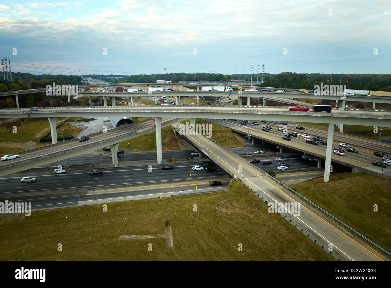 American freeway intersection fast driving hi-res stock photography and ...
